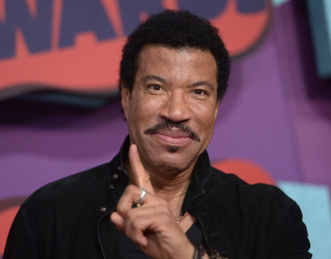 Lionel Richie announces tour with Earth, Wind & Fire - The Lagos Review