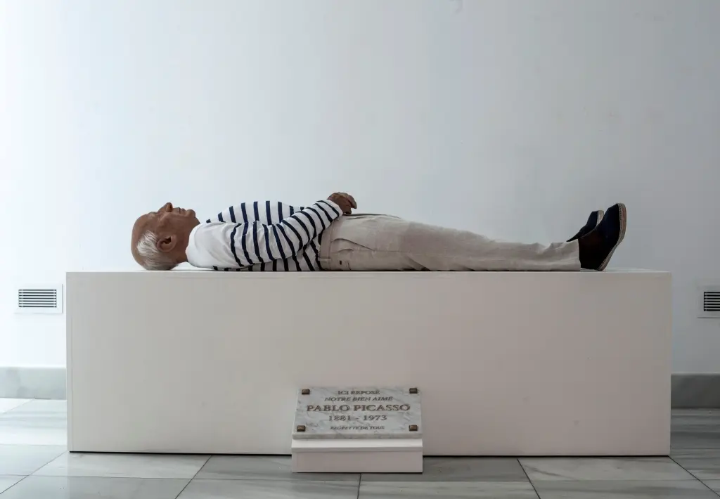 Sculpture of Picasso’s Corpse on display at Madrid’s top contemporary ...