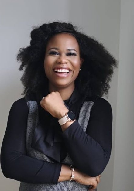 Behold the Fire-spitting Woman King: A review of Oyin Olugbile's "Sanya ...