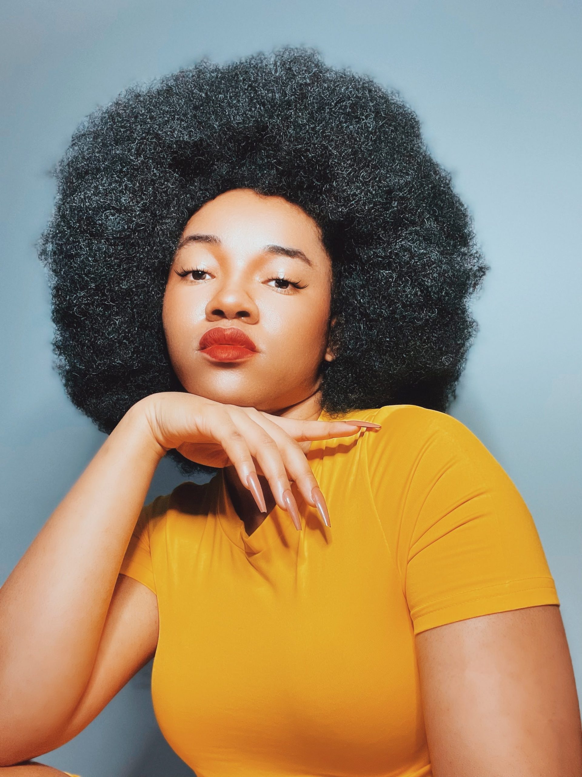 Viveeyan's "Slice" EP unveils heart and soul of adulthood - The Lagos Review