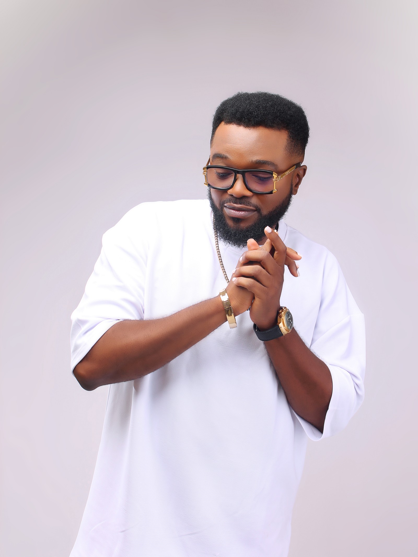 Mike Abdul drops “Ojoro” album, a joyful anthem of faith and resilience ...